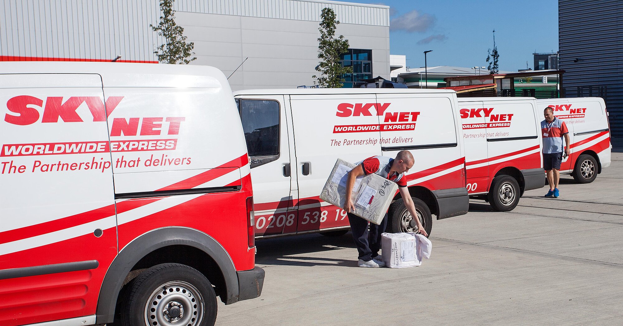Why Choose a Courier Service in Munich? SkyNet’s Fast Logistics Solutions